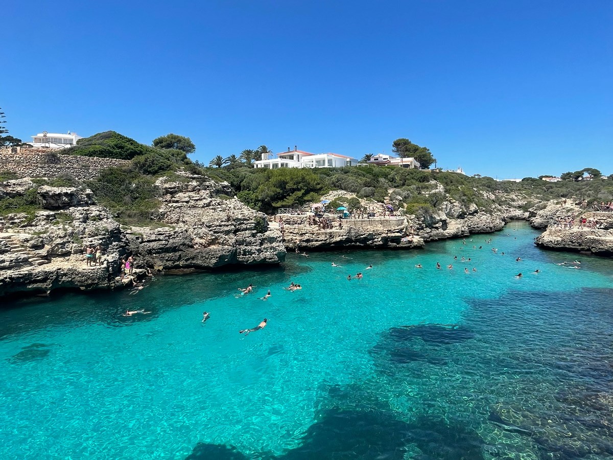 Majorque ou Minorque : quelle île choisir aux Baléares