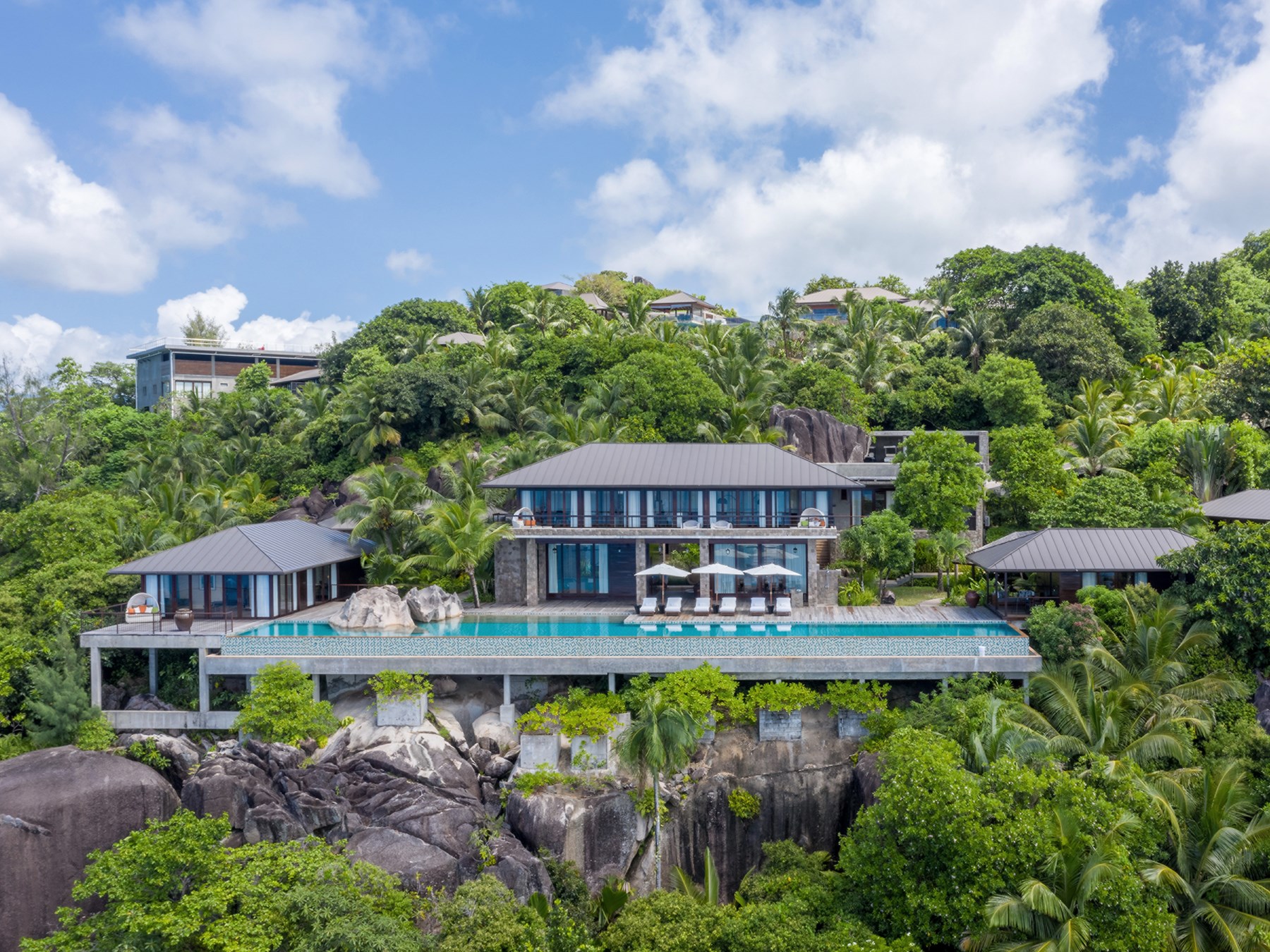 Four Seasons Resort Seychelles : votre séjour avec OOVATU.