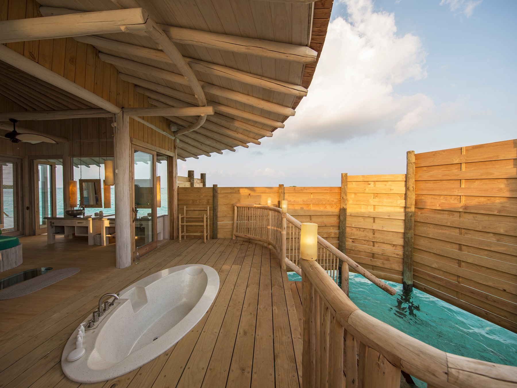 Les plus belles villas sur pilotis à travers le monde - OOVATU